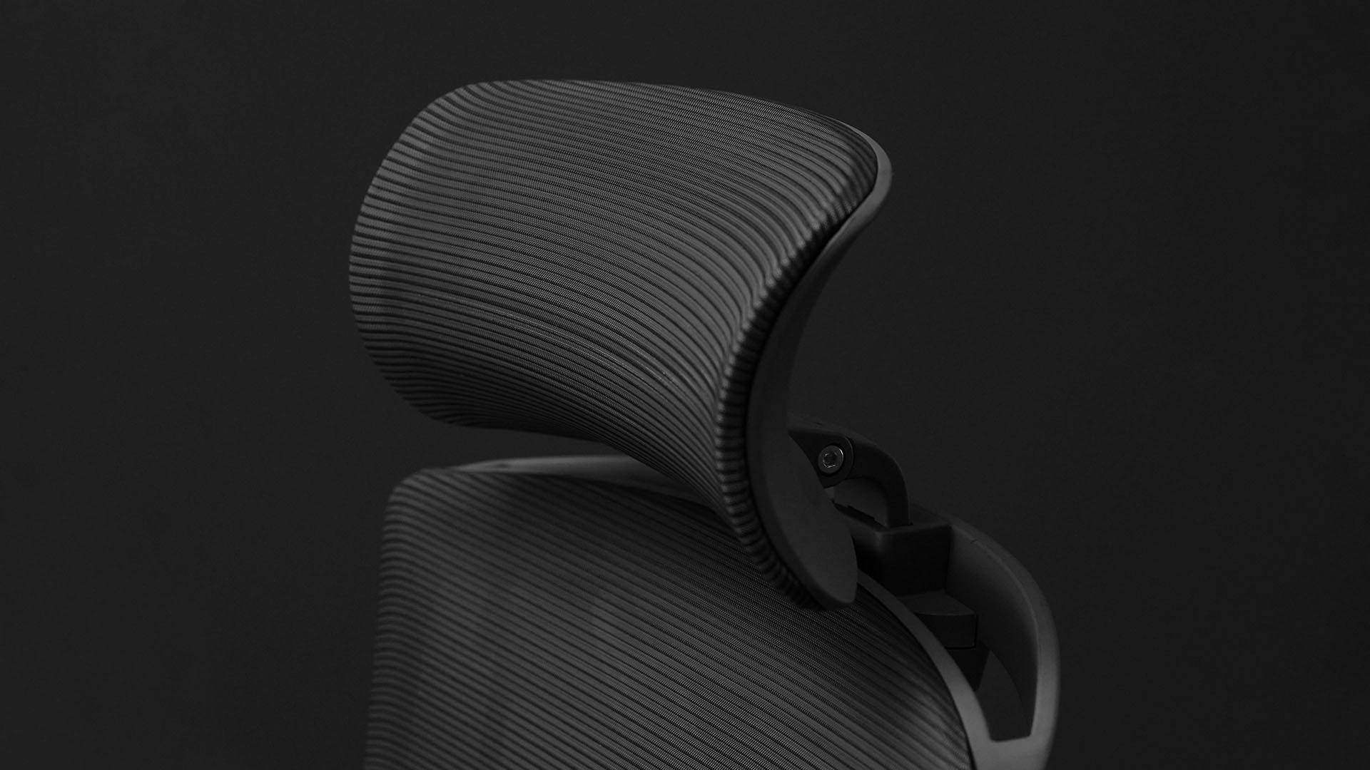 Black & White Office Chair | Autonomous Ergonomic Chair