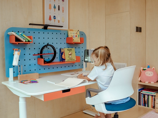 Backyard Reading Room - Outdoor Reading Nook