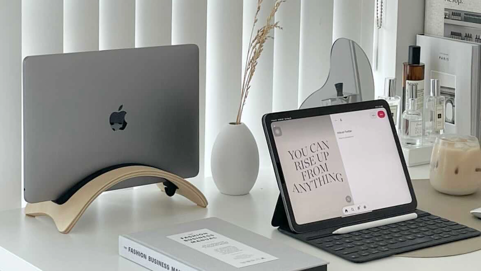 Enkel Studios Birch Wood Vertical Laptop Stand 2.7X5.1X10.3"