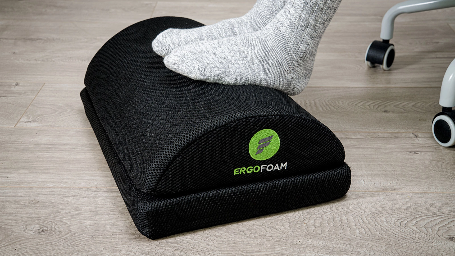 ErgoFoam Foot Rest: Adjustable Height