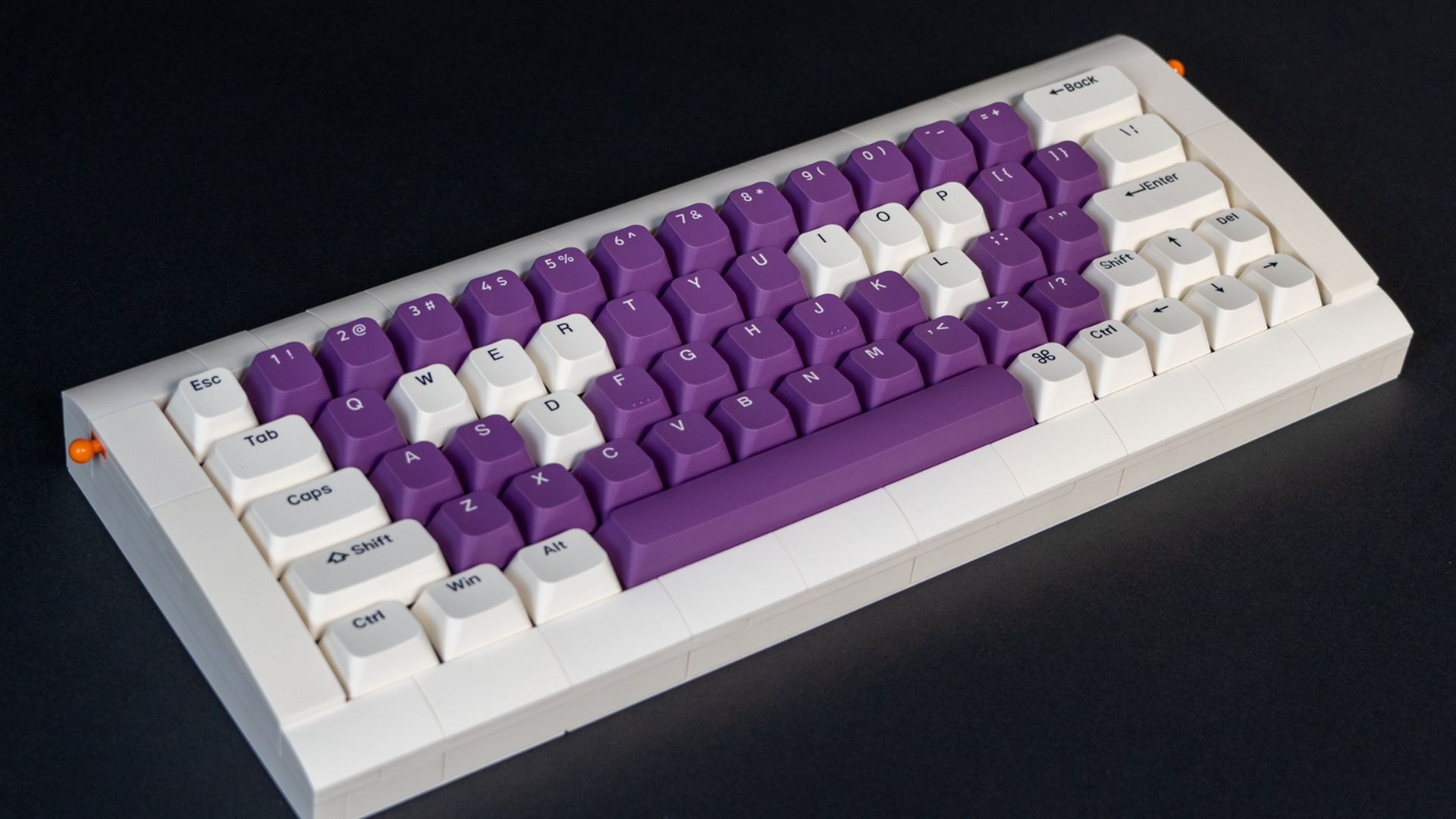 KBDcraft#2 Lilith: A 60% Keyboard with Physical Emojis