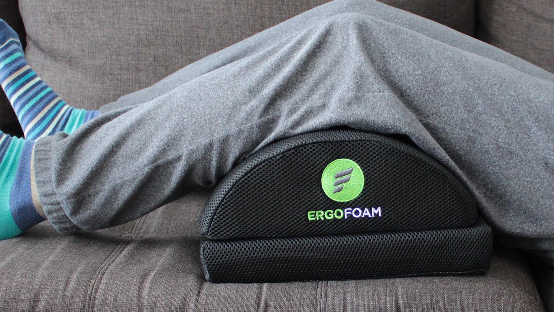 ErgoFoam Foot Rest: Adjustable Height