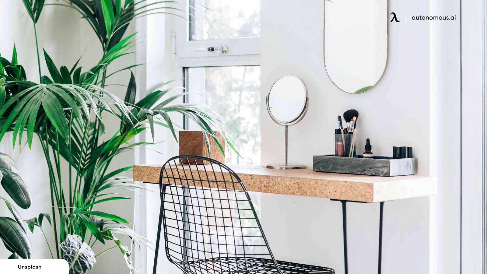 How to Use Mirror in Office Feng Shui Correctly